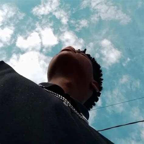 xᴀᴠɪᴇʀ black vzx Threads Say more