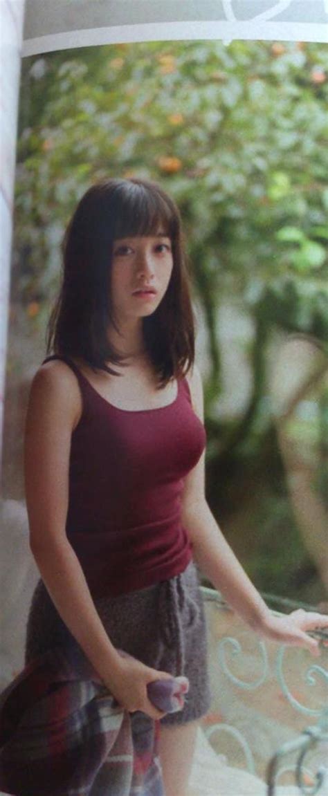 橋本環奈の胸がだんだん大きく！？現在のカップ数を調べてみた 1700x700 橋本環奈 女性 美少女