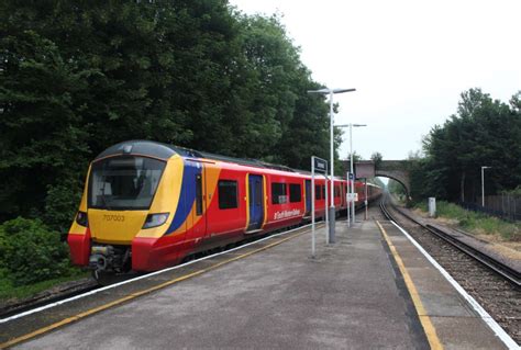 South Western Railway Extends Class 707 Lease To Boost Capacity