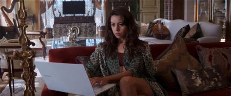 Samsung Laptop Computer Used By Aubrey Plaza As Sarah Fidel In