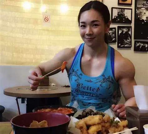 看了这个才知道，上天是公平的，魔鬼身材天使脸蛋 搜狐大视野 搜狐新闻
