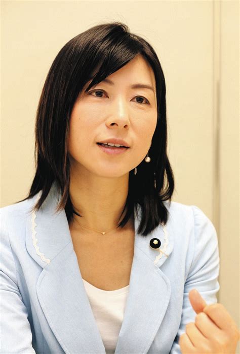 塩村文夏議員がデマ拡散に怒り 被害者親からの文書代読のはずが「私の大学生の娘がホストにはまり…」：中日スポーツ・東京中日スポーツ