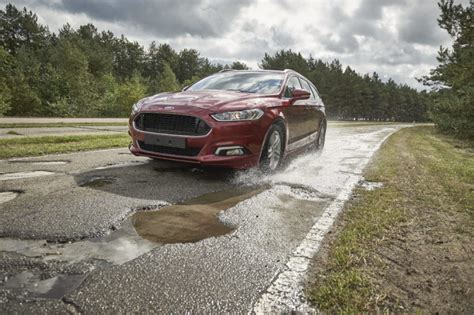 El 76 De Los Accidentes Mortales En España Son En Vías Interurbanas