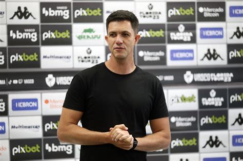Recém apresentado no Vasco Barbieri fala sobre desconfiança da torcida