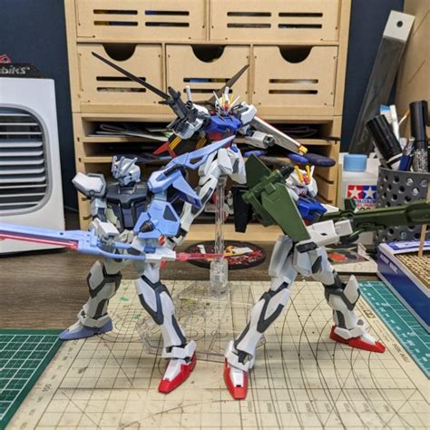 旧hgパーフェクトストライク＋hgceエールストライク＋egストライクガンダムを使用してパーフェクトストライクガンダムを製作しつつ、待望の再販