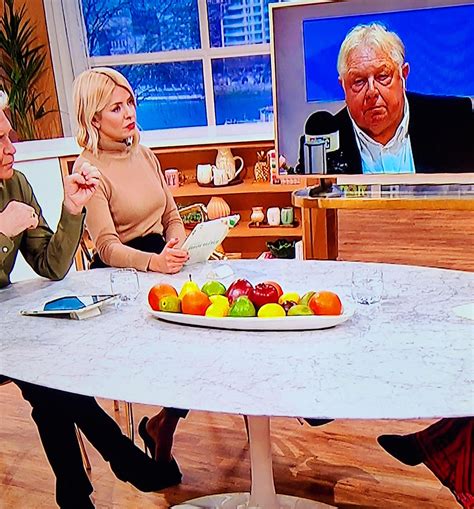 Holly Willoughby R Celebshoeplay