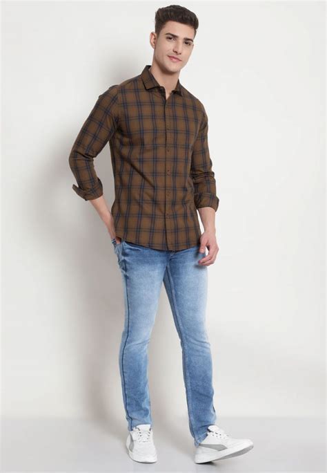 20 Blue Jeans Matching Shirt Ideas For Men This Season