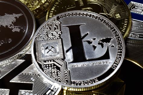 有关互聯網 交換 付款 位 值 全世界 全球 加密 區塊鏈 协作 商業 國際 圖形 圖表 地平線 基金 增長