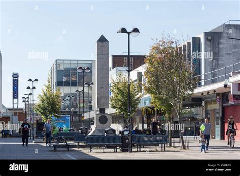 New Town Monument On Broad Walk The Harvey Shopping Centre Harlow