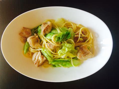 鶏肉とキャベツの塩パスタ By Toogi 【クックパッド】 簡単おいしいみんなのレシピが356万品