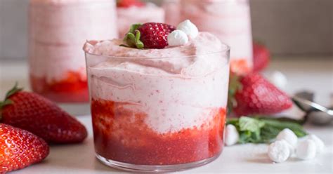 Low Calorie Strawberry Desserrt Healthy Strawberry Oatmeal Bars