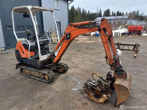 Kubota KX-36-3, 1998 + 2 kauhaa ja koura, Kurikka | Huutokaupat.com