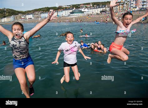 Aberystwyth Wales Uk 16th August 2016 Uk Weather Teenagers On