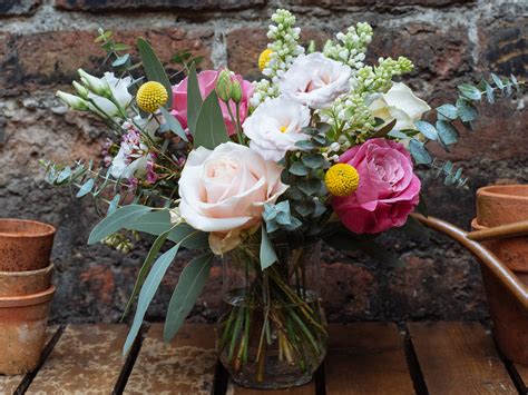 9 Best Online Flower Delivery Services In San Diego For 2025