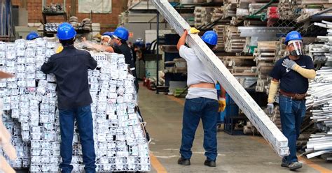 Industria Pyme La Actividad Creció 4 Mensual En Octubre Pero Sigue