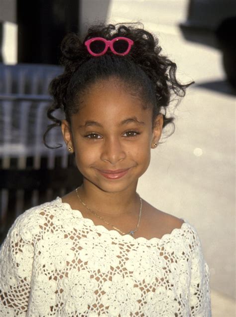 Raven Symone Claims She Has Psychic Abilities Huffpost Entertainment