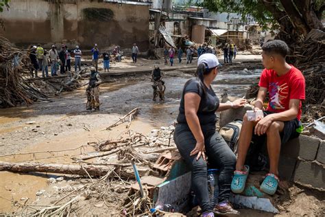 Heridos y casas dañadas inundaciones causan estragos en Aragua y