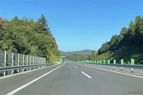 これってホント？ 一般道路と高速道路の白線の長さが違う理由とは バイクのニュース