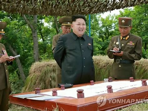 北朝鮮・金第1書記 東部にある島の防御隊視察 Wowkorea（ワウコリア）
