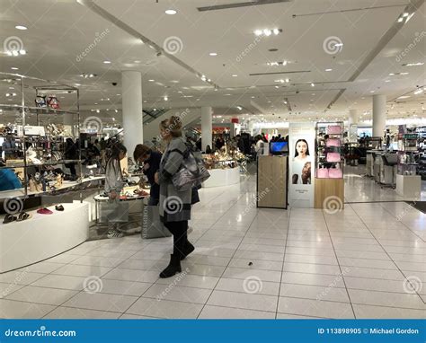 Nordstrom In Los Angeles Editorial Image Image Of Trendy 113898905