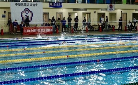 千名「泳士」齊聚台中 全國中區游泳錦標賽熱烈開賽 觀傳媒