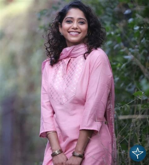 Yashashri Masurkar Actress Wiki Height Weight Age Biography And More