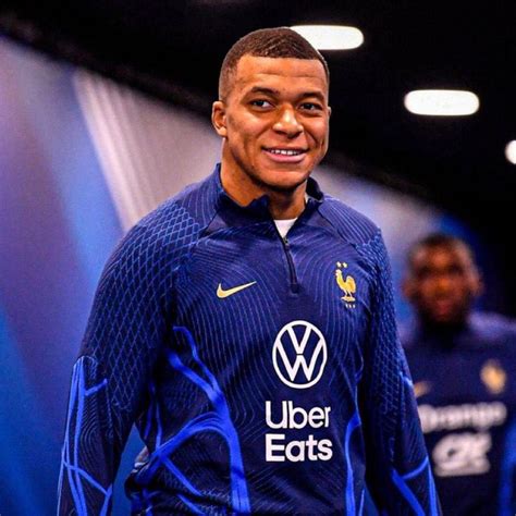 كورة النصر 🦁 On Twitter 🚨🚨🚨🚨 عاجل غياب لاعب باريس مبابي عن
