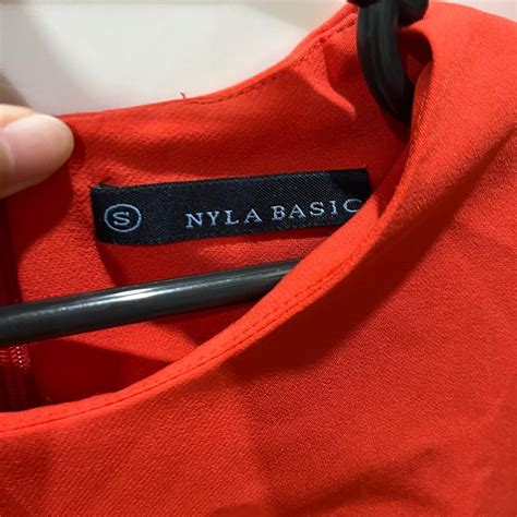 Nyla Red Top Fesyen Wanita Pakaian Wanita Atasan Di Carousell