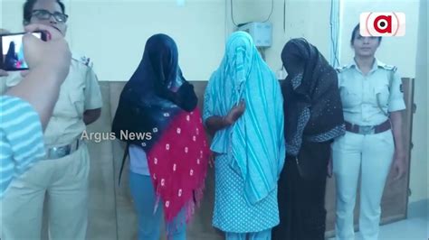 ହୋଟେଲ ଭିତରେ ରଙ୍ଗୀନ ହେଉଛି ରାତି Bhadrak Sex Racket Busted In Hotel