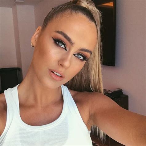 Stephanie Miller Stephclairesmith • Instagram Photos And Videos