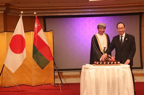 オマーン駐在の日本大使、マスカットで天皇陛下の誕生日を祝う｜arab News