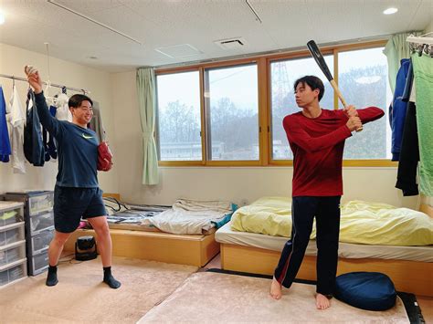 てぃーぼー【帝京大学八王子キャンパス公式】 On Twitter 今日は選手名鑑と硬式野球部寮の撮影をしたボ！！佐伯涼 寮長がお部屋や🏋