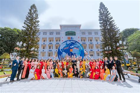Đại học Hà Nội Thông tin tuyển sinh điểm chuẩn học phí học bổng