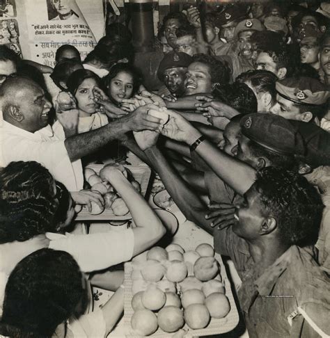 Indian Troops Withdrawing From The Lahore Sector In Pakistan Enter The