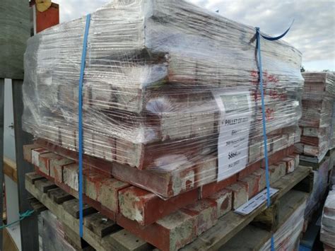 PALLET OF RED BRICKS X CLEANED Musgroves Ltd