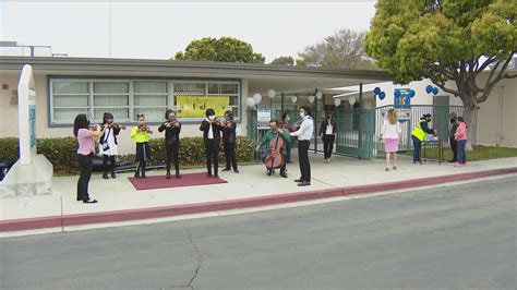 San Diego Schools Reopen For In Person Hybrid Learning Options