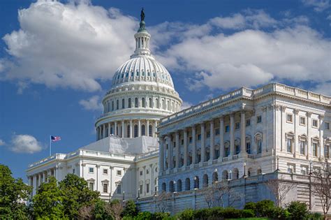 블루 스카이와 푹신한 구름 워싱턴 Dc 미국 Congress에 대한 스톡 사진 및 기타 이미지 Congress House