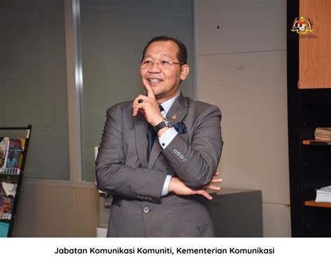 Ketua Pengarah J Kom Mohd Khairuddin Ditamat Perkhidmatan Utusan Malaysia