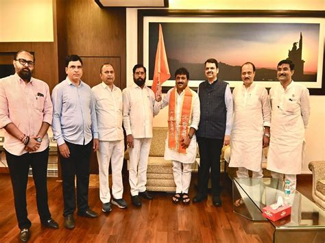 विदर्भात काँग्रेसला मोठं भगदाड राजू पारवे यांचा शिंदे गटात प्रवेश