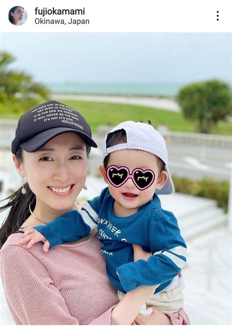 ディーン・フジオカの妹・藤岡麻美、親子ショットに「かわいい」の声…ケガ防止のヘッドギアも手作り スポーツ報知
