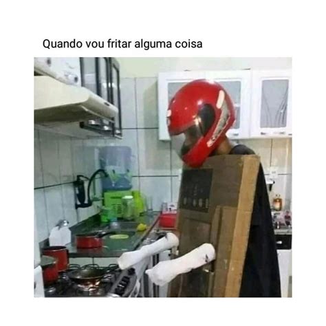 O ruim de morar sozinho é que é sempre sua vez de lavar a louça Memes