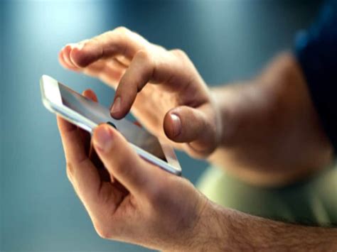 करड टलकम गरहक खतर म आधर स लकर फन नबर तक सब लक ऐस रह सफ crore telecom