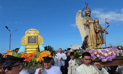 Zulia Procesión Lacustre De La Chinita Inicia En Mara Su Recorrido