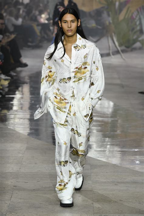 Shiatzy Chen Rtw Spring 2024 Photos