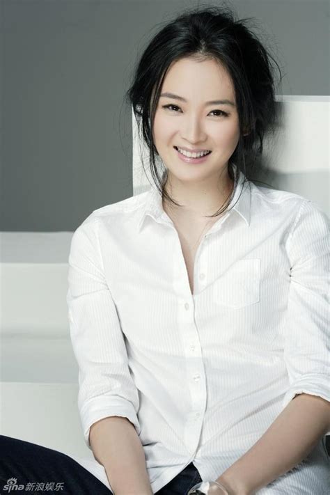 高清王艳打造中性写真 简约风格演绎别样温婉新浪图片