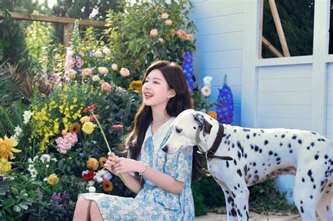 China Entertainment News Behind The Scene Shots Of Zhao Lusi