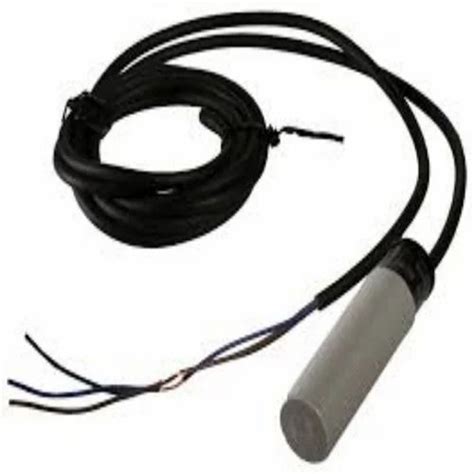 Cr18 8dn Capacitive Proximity Sensors At Rs 750 Piece Inductive