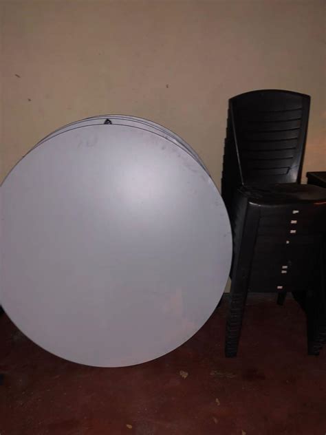 MEJA BULAT SEATER Furniture Home Living Kitchenware Tableware Other Kitchenware