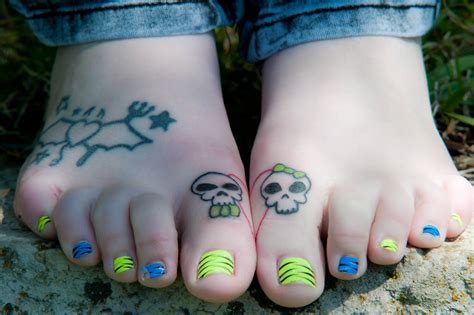 Playing Footsie By Salemburn On Deviantart