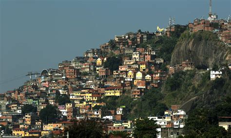 Polícia Militar Faz Operação No Morro Da Providência E Prende Suspeito